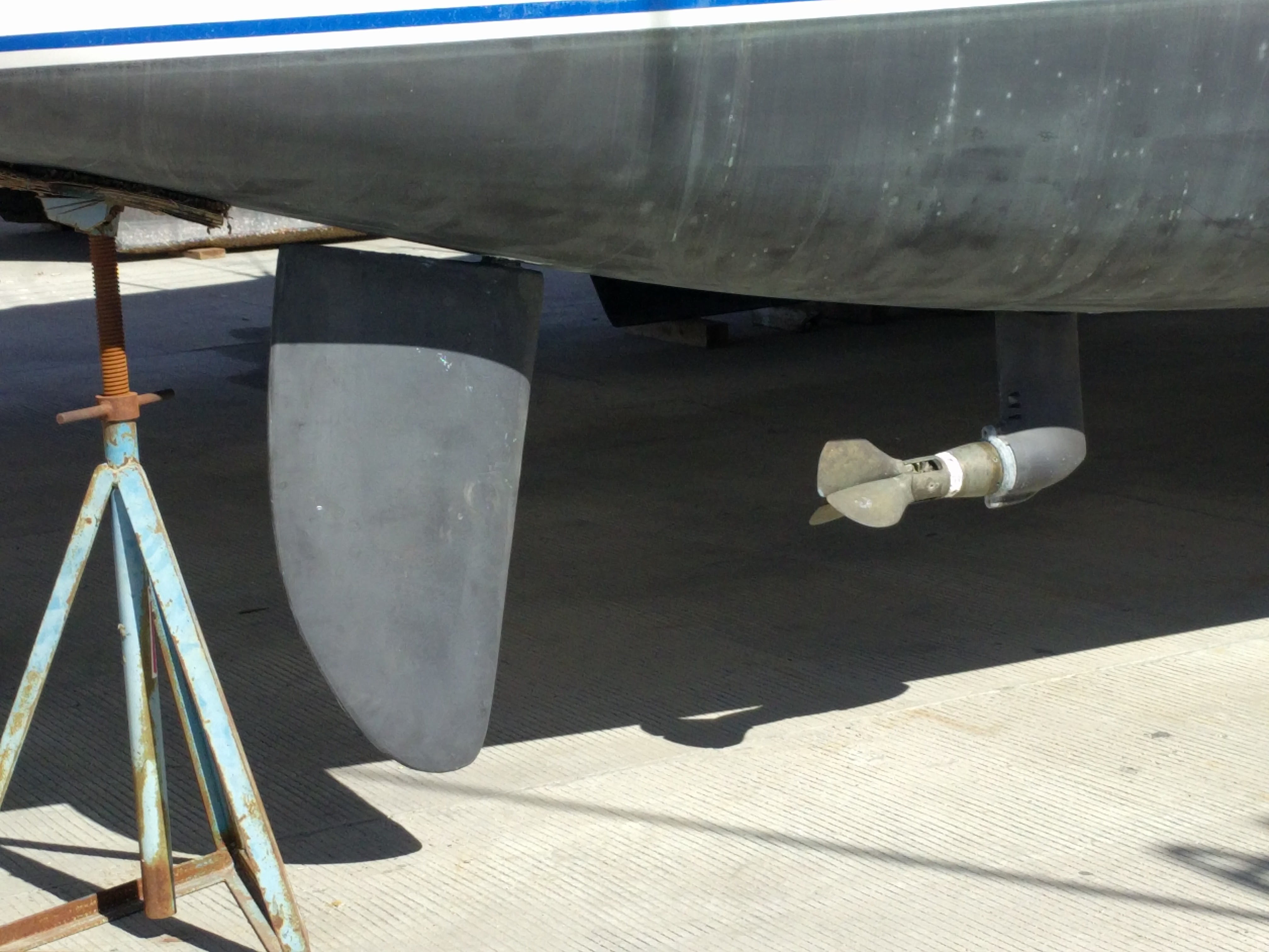 Rudder Bearing Installation on a Seawind 1160 - Strikhedonia